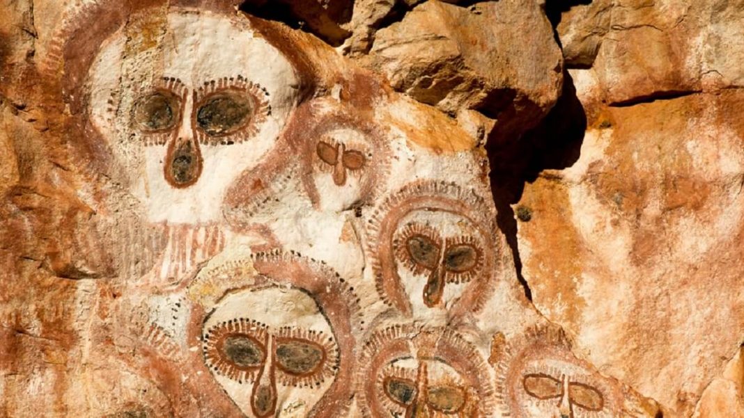 5 imagini antice care par să reprezinte extratereștri